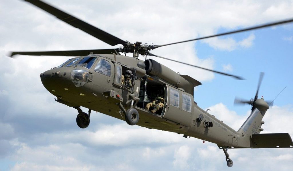 Ce a făcut turnul de control când a văzut un elicopter Black Hawk al ...