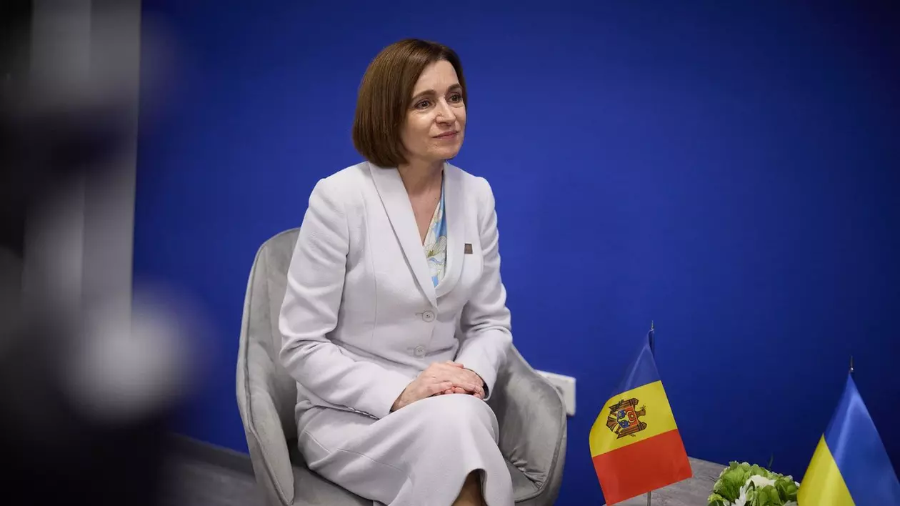 Maia Sandu s-a întâlnit cu cetățenii din mai multe localități din raionul Leova pentru a discuta ...