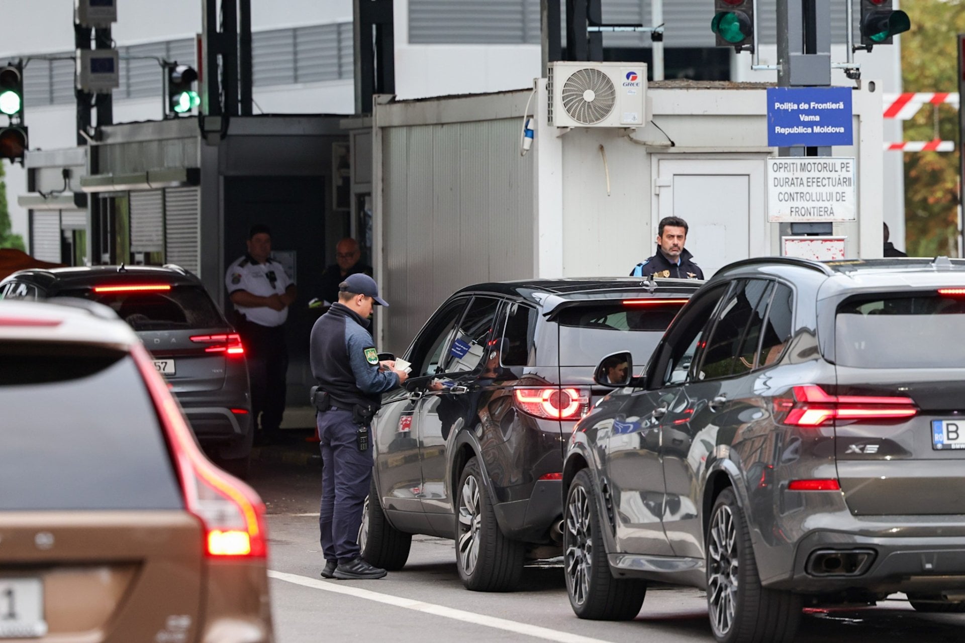 Poți traversa frontiera R. Moldova cu actele digitale din aplicația EVO ...