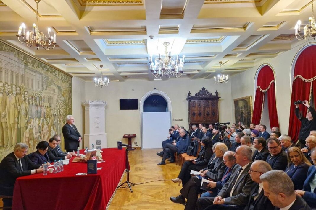 „Documente privind istoria românilor”, lansare care celebrează 167 de ...