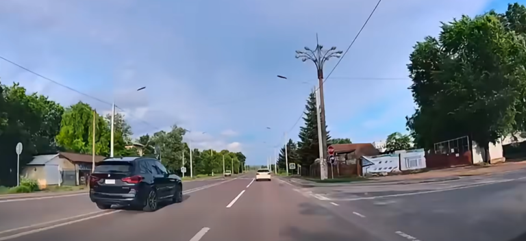 VIDEO Șoferul care a pus în pericol siguranța în trafic la Strășeni a ...