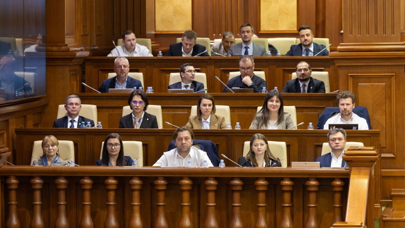 Parlamentul a adoptat Legea bugetului de stat pentru anul 2025 - Stiripesurse.md