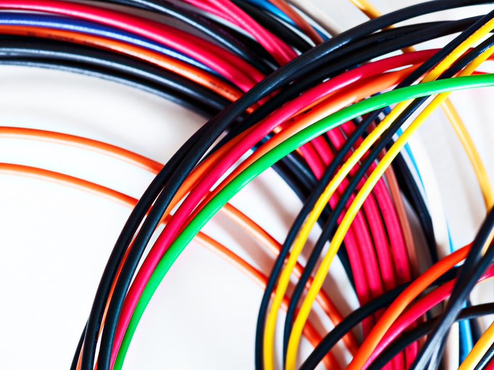 O fabrică de cablaje auto își mută producția din Bulgaria în Moldova si ...